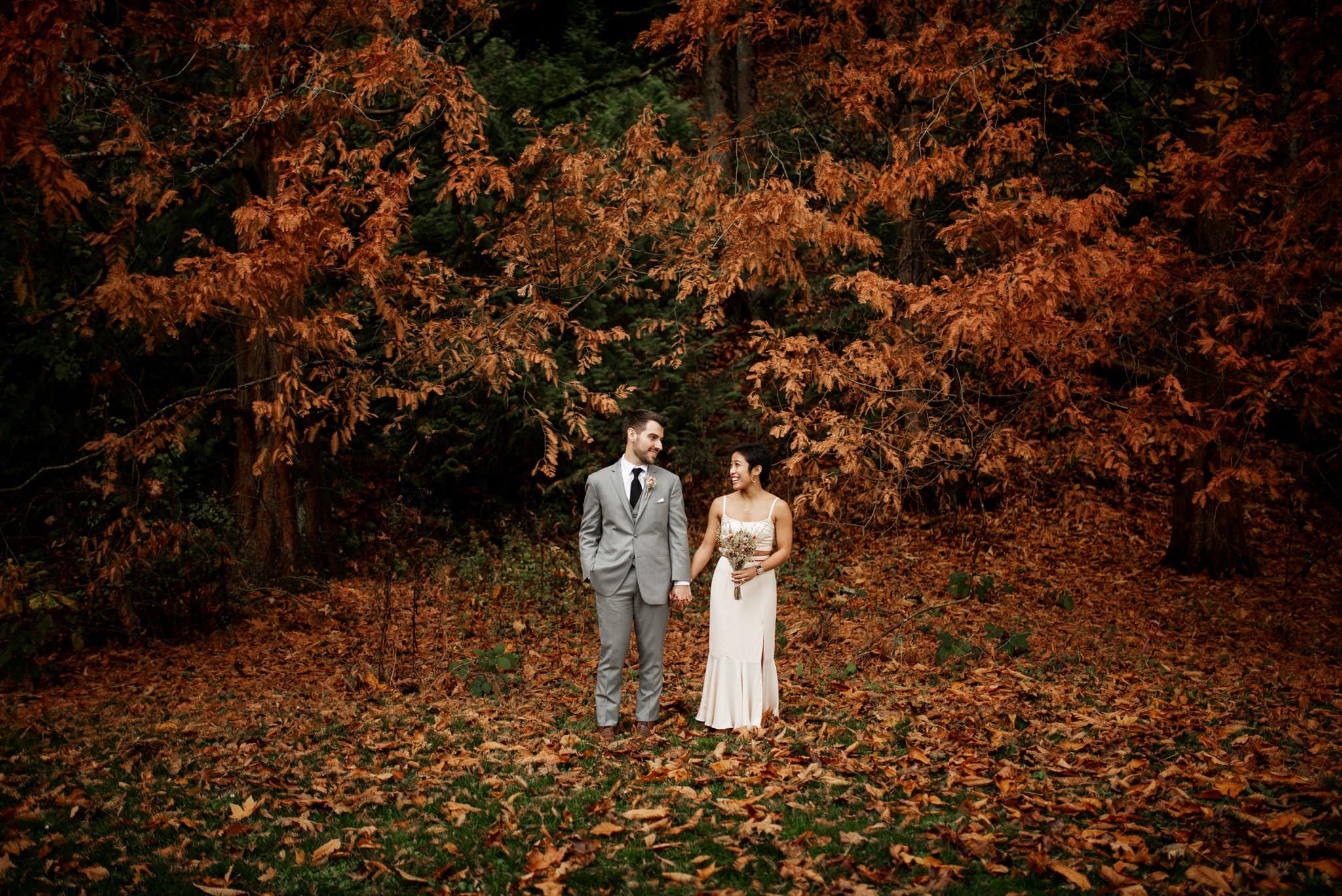How to Choose the Right Oregon Elopement Photographer • Kyle Carnes ...